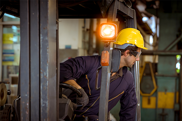 Boom lift safety lights - Discover our range | TVH Americas